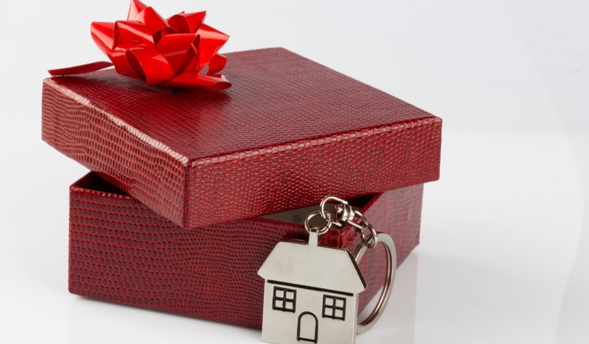 What is the limit of gifts acceptable by Group B officers? - Central ...